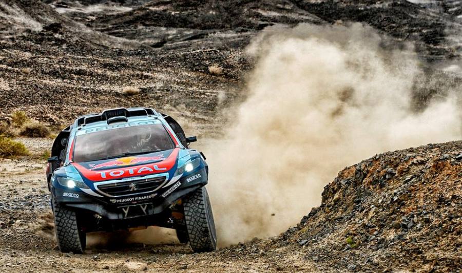 Con la mira puesta en el Dakar, los Peugeot 2008 DKR ganaron en China