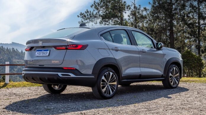 Fiat Fastback: versiones, equipamiento y motores del SUV