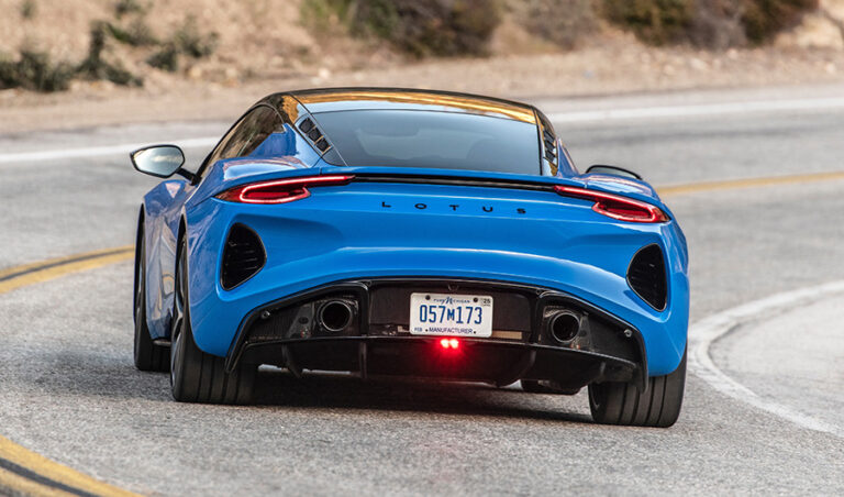 Lotus lanzó el Emira en Argentina: cómo es y cuánto vale