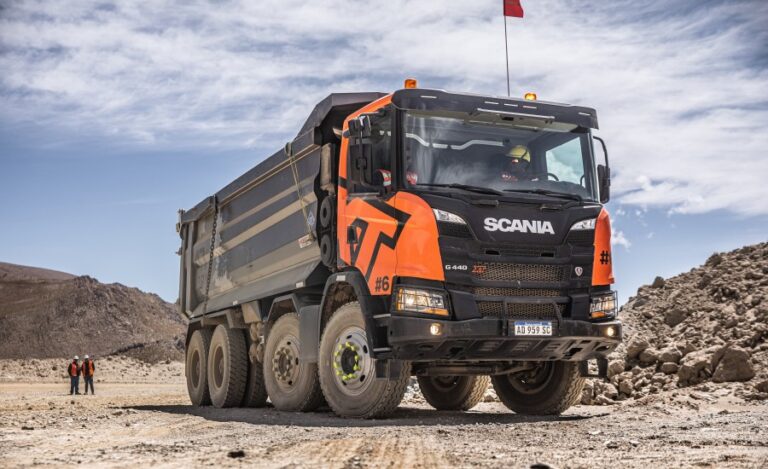 Scania, presente en San Juan Minera con el Heavy Tipper 10×4